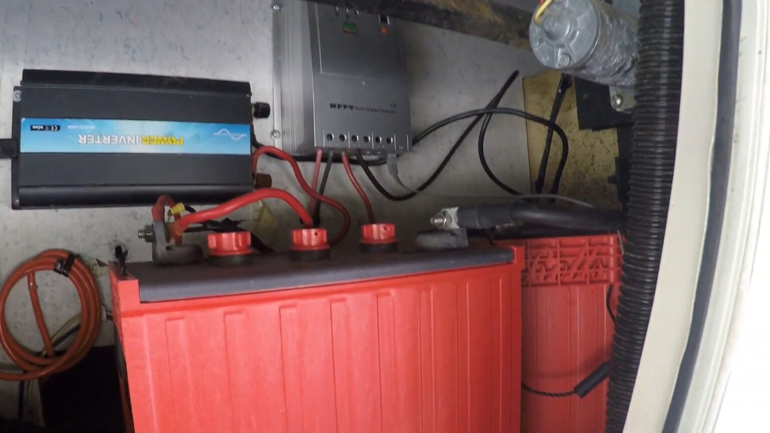 The Best Choices for Your First Solar Battery Bank: Solar Energy 101